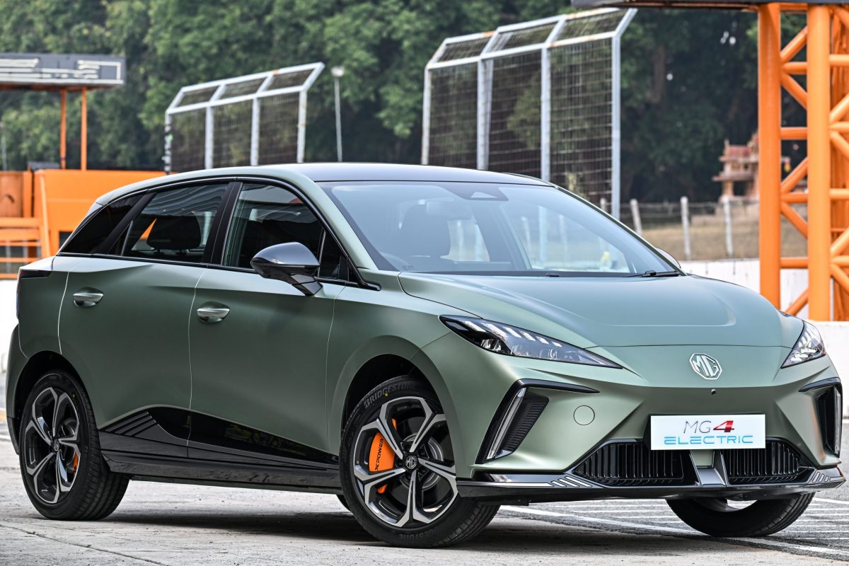 "BRIDGESTONE TURANZA T005 EV, a Premium High-Performance for EVs with the Cutting-Edge ENLITEN(R ...