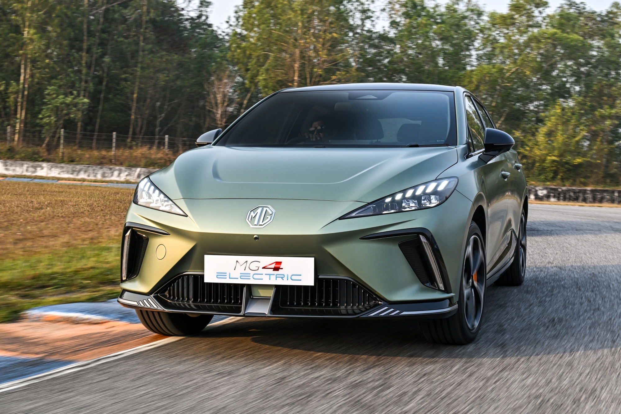 "BRIDGESTONE TURANZA T005 EV, a Premium High-Performance for EVs with ...